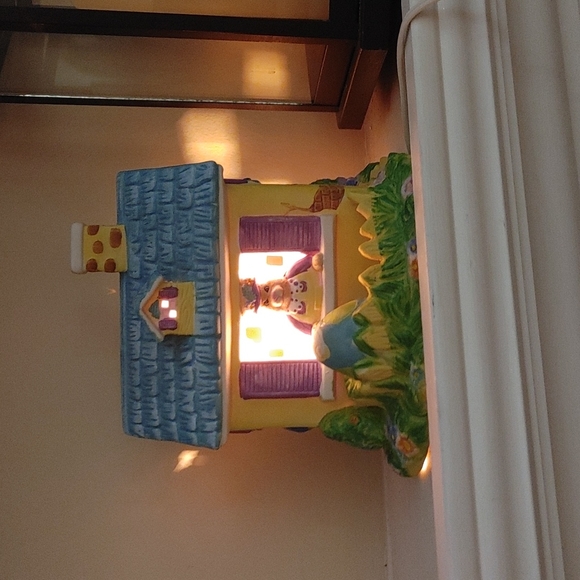 Holiday | Vintage Ceramic Lighted Easter Bunny Cottage | Poshmark